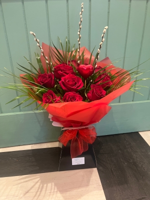 12 Red Rose Bouquet – buy online or call 01422 351577