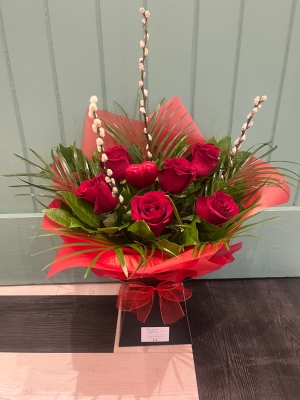 6 Red Rose Bouquet – buy online or call 01422 351577
